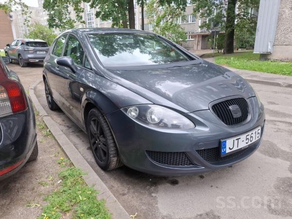 Pelēks SEAT Leon 2006 Rīga, ar dzinēja tilpumu 1.90 L un nobraukumu 279 tūkst. km par 2000 €, foto 2 vietnē AUTOMOTO.COM.LV