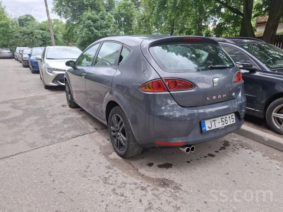 Pelēks SEAT Leon 2006 Rīga, ar dzinēja tilpumu 1.90 L un nobraukumu 279 tūkst. km par 2000 €, foto 5 vietnē AUTOMOTO.COM.LV
