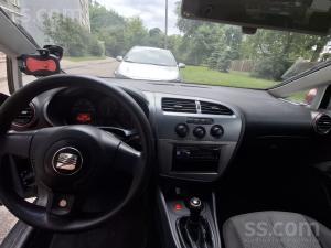 Pelēks SEAT Leon 2006 Rīga, ar dzinēja tilpumu 1.90 L un nobraukumu 279 tūkst. km par 2000 €, foto 6 vietnē AUTOMOTO.COM.LV