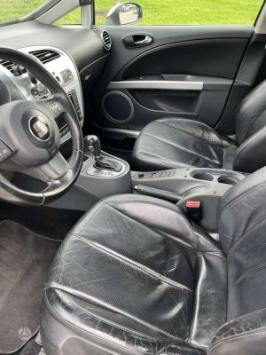 Grey SEAT Leon 2006 in Jonava, with an engine capacity of 1.97 L and mileage of 305 thousand km for 1250 €, photo 6 on AUTOMOTO.COM.LV