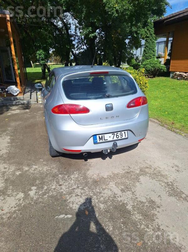 Pelēks SEAT Leon 2006 Bauska, ar dzinēja tilpumu 1.90 L un nobraukumu 348 tūkst. km par 1500 €, foto 4 vietnē AUTOMOTO.COM.LV