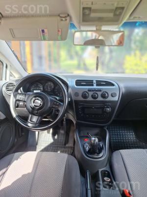 Pelēks SEAT Leon 2006 Bauska, ar dzinēja tilpumu 1.90 L un nobraukumu 348 tūkst. km par 1500 €, foto 6 vietnē AUTOMOTO.COM.LV