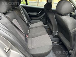 Pelēks SEAT Leon 2006 Rīga, ar dzinēja tilpumu 1.90 L un nobraukumu 271 tūkst. km par 2890 €, foto 9 vietnē AUTOMOTO.COM.LV