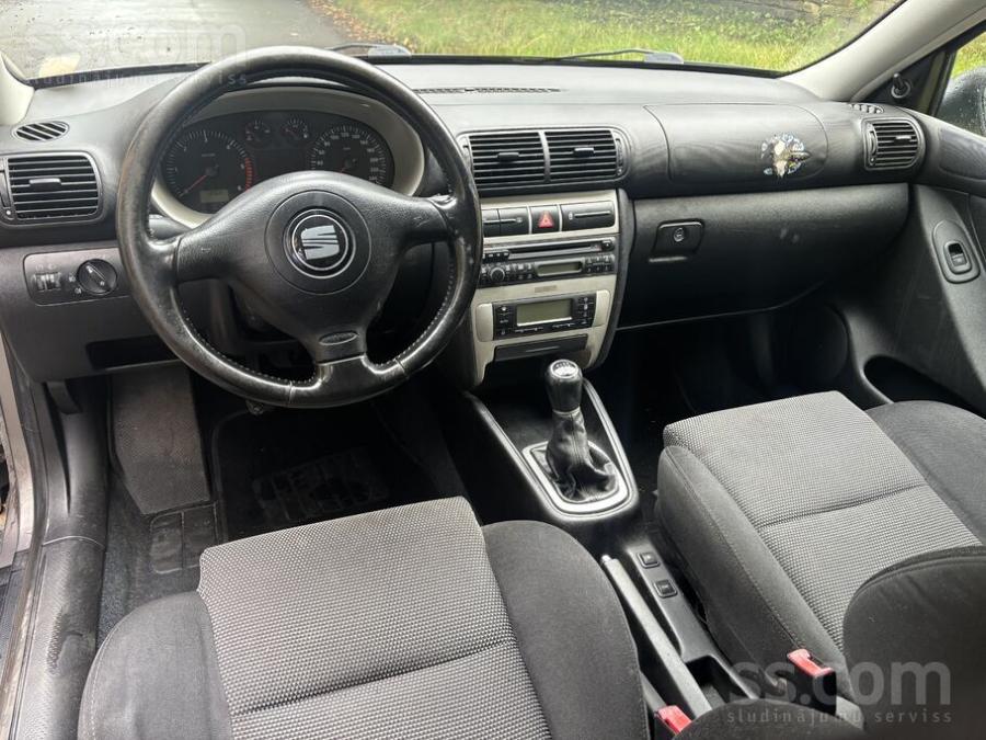 Pelēks SEAT Leon 2006 Rīga, ar dzinēja tilpumu 1.90 L un nobraukumu 271 tūkst. km par 2890 €, foto 12 vietnē AUTOMOTO.COM.LV