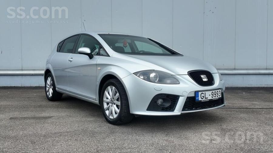 Grey SEAT Leon 2006 in Jelgava, with an engine capacity of 2.00 L and mileage of 340 thousand km for 4000 €, photo 1 on AUTOMOTO.COM.LV