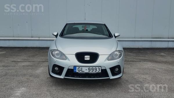 SEAT Leon 2006 Jelgava vietnē Pelēks SEAT Leon 2006 Jelgava, ar dzinēja tilpumu 2.00 L un nobraukumu 340 tūkst. km par 4000 €, foto 3 vietnē AUTOMOTO.COM.LV