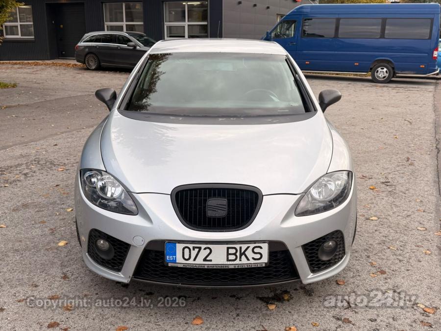 Pelēks SEAT Leon 2006 Tallina, ar dzinēja tilpumu 2.00 L un nobraukumu 31 tūkst. km par 2650 €, foto 9 vietnē AUTOMOTO.COM.LV