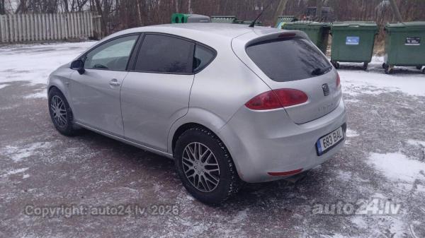 Pelēks SEAT Leon 2007 Tallina, ar dzinēja tilpumu 2.00 L un nobraukumu 259 tūkst. km par 2498 €, foto 5 vietnē AUTOMOTO.COM.LV
