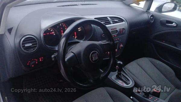 Pelēks SEAT Leon 2007 Tallina, ar dzinēja tilpumu 2.00 L un nobraukumu 259 tūkst. km par 2498 €, foto 6 vietnē AUTOMOTO.COM.LV