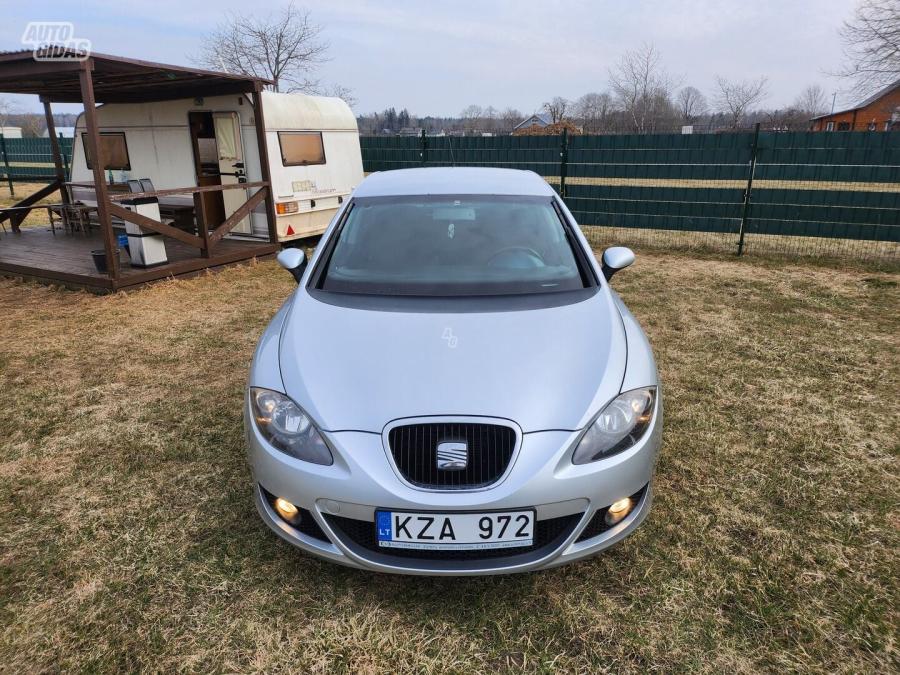 Pelēks SEAT Leon 2007 Mažeikiai, ar dzinēja tilpumu 2.00 L un nobraukumu 312 tūkst. km par 1500 €, foto 1 vietnē AUTOMOTO.COM.LV