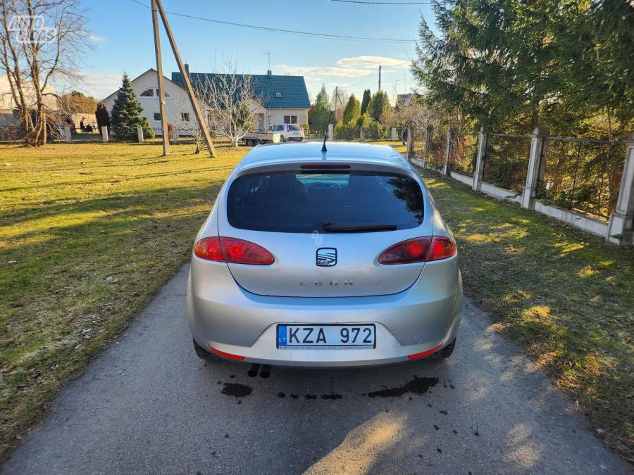 Pelēks SEAT Leon 2007 Mažeikiai, ar dzinēja tilpumu 2.00 L un nobraukumu 312 tūkst. km par 1500 €, foto 5 vietnē AUTOMOTO.COM.LV