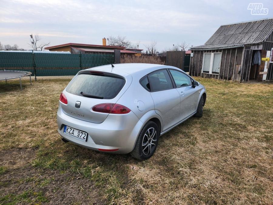 Pelēks SEAT Leon 2007 Mažeikiai, ar dzinēja tilpumu 2.00 L un nobraukumu 312 tūkst. km par 1500 €, foto 9 vietnē AUTOMOTO.COM.LV