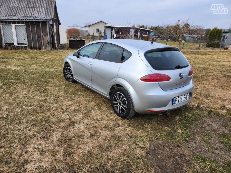 Pelēks SEAT Leon 2007 Mažeikiai, ar dzinēja tilpumu 2.00 L un nobraukumu 312 tūkst. km par 1500 €, foto 10 vietnē AUTOMOTO.COM.LV