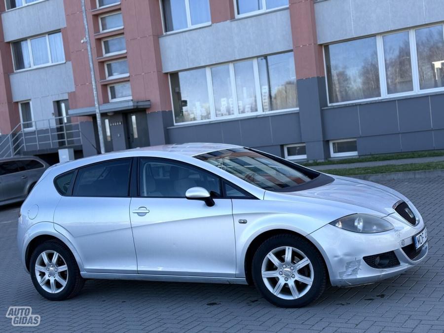Pelēks SEAT Leon 2007 Radviliškis, ar dzinēja tilpumu 1.90 L un nobraukumu 387 tūkst. km par 1500 €, foto 8 vietnē AUTOMOTO.COM.LV