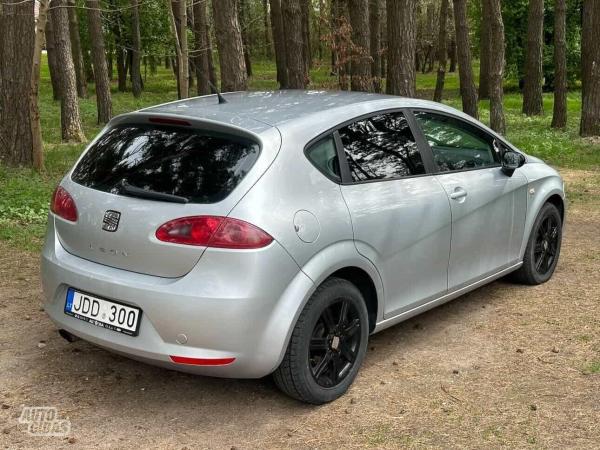 Grey SEAT Leon 2007 in Klaipeda, with an engine capacity of 2.00 L and mileage of 277 thousand km for 1350 €, photo 4 on AUTOMOTO.COM.LV