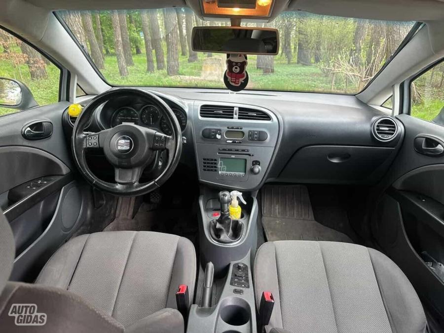 Pelēks SEAT Leon 2007 Klaipėda, ar dzinēja tilpumu 2.00 L un nobraukumu 277 tūkst. km par 1350 €, foto 7 vietnē AUTOMOTO.COM.LV