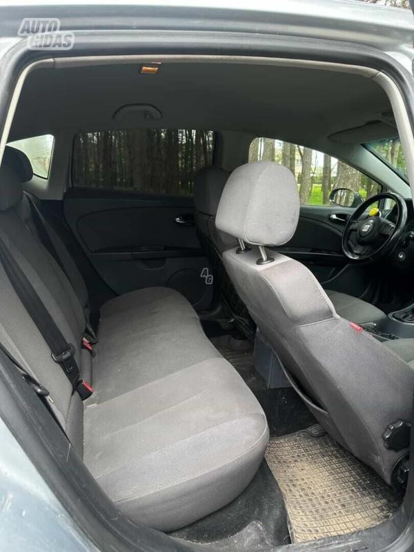 Grey SEAT Leon 2007 in Klaipeda, with an engine capacity of 2.00 L and mileage of 277 thousand km for 1350 €, photo 8 on AUTOMOTO.COM.LV