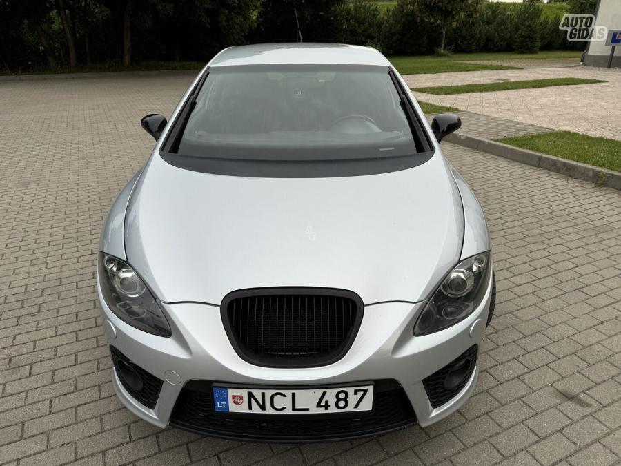 Grey SEAT Leon 2007 in Klaipeda, with an engine capacity of 2.00 L and mileage of 221 thousand km for 5500 €, photo 3 on AUTOMOTO.COM.LV