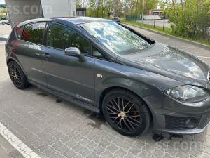 Pelēks SEAT Leon 2007 Jelgava, ar dzinēja tilpumu 2.00 L un nobraukumu 298 tūkst. km par 2500 €, foto 3 vietnē AUTOMOTO.COM.LV