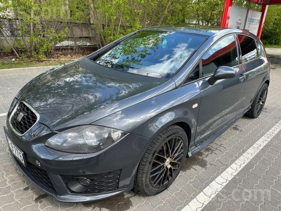Pelēks SEAT Leon 2007 Jelgava, ar dzinēja tilpumu 2.00 L un nobraukumu 298 tūkst. km par 2500 €, foto 5 vietnē AUTOMOTO.COM.LV