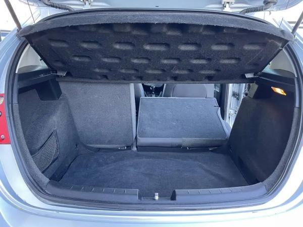 Grey SEAT Leon 2007 in Talsi, with an engine capacity of 2.00 L and mileage of 341 thousand km for 2200 €, photo 5 on AUTOMOTO.COM.LV