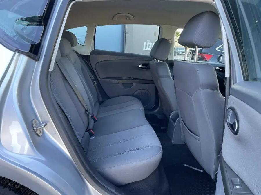 Pelēks SEAT Leon 2007 Talsi, ar dzinēja tilpumu 2.00 L un nobraukumu 341 tūkst. km par 2200 €, foto 8 vietnē AUTOMOTO.COM.LV