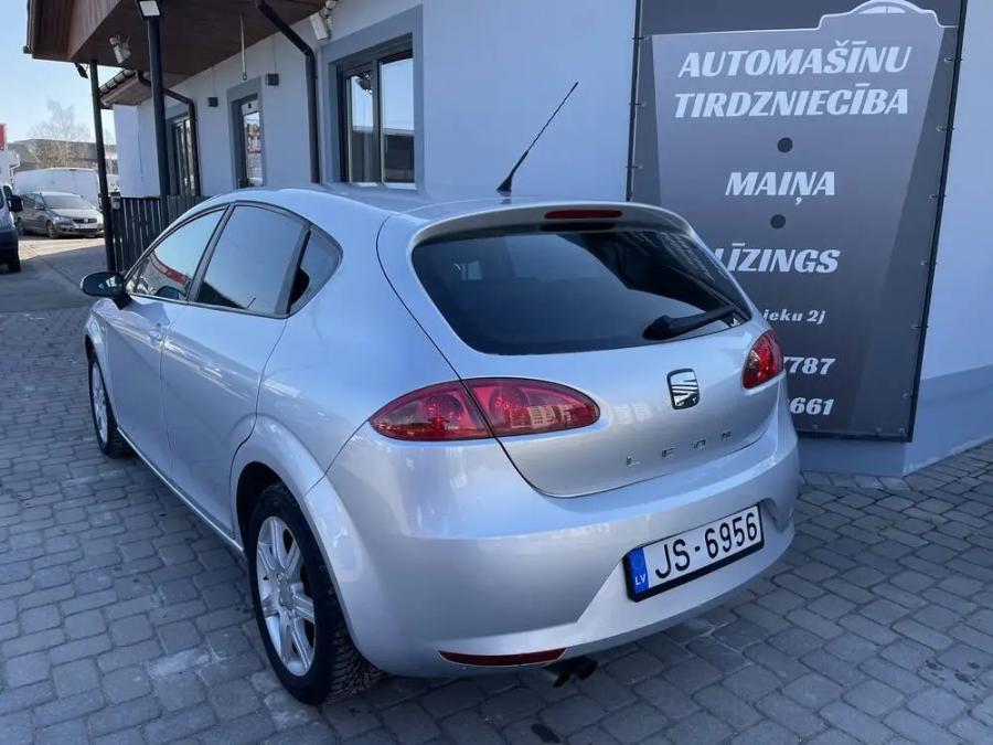 Pelēks SEAT Leon 2007 Talsi, ar dzinēja tilpumu 2.00 L un nobraukumu 341 tūkst. km par 2200 €, foto 25 vietnē AUTOMOTO.COM.LV