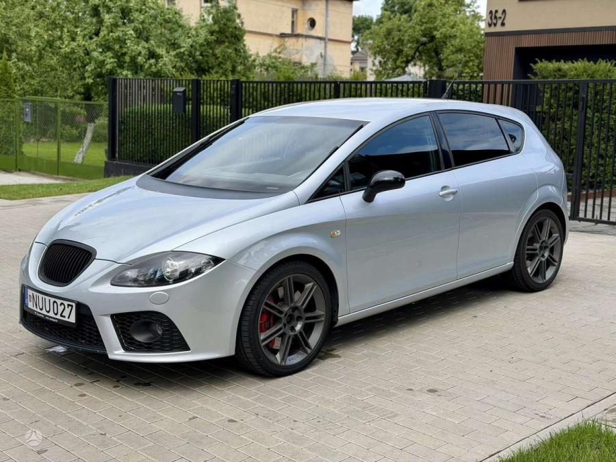 Pelēks SEAT Leon 2007 Kauņa, ar dzinēja tilpumu 1.98 L un nobraukumu 230 tūkst. km par 4950 €, foto 4 vietnē AUTOMOTO.COM.LV