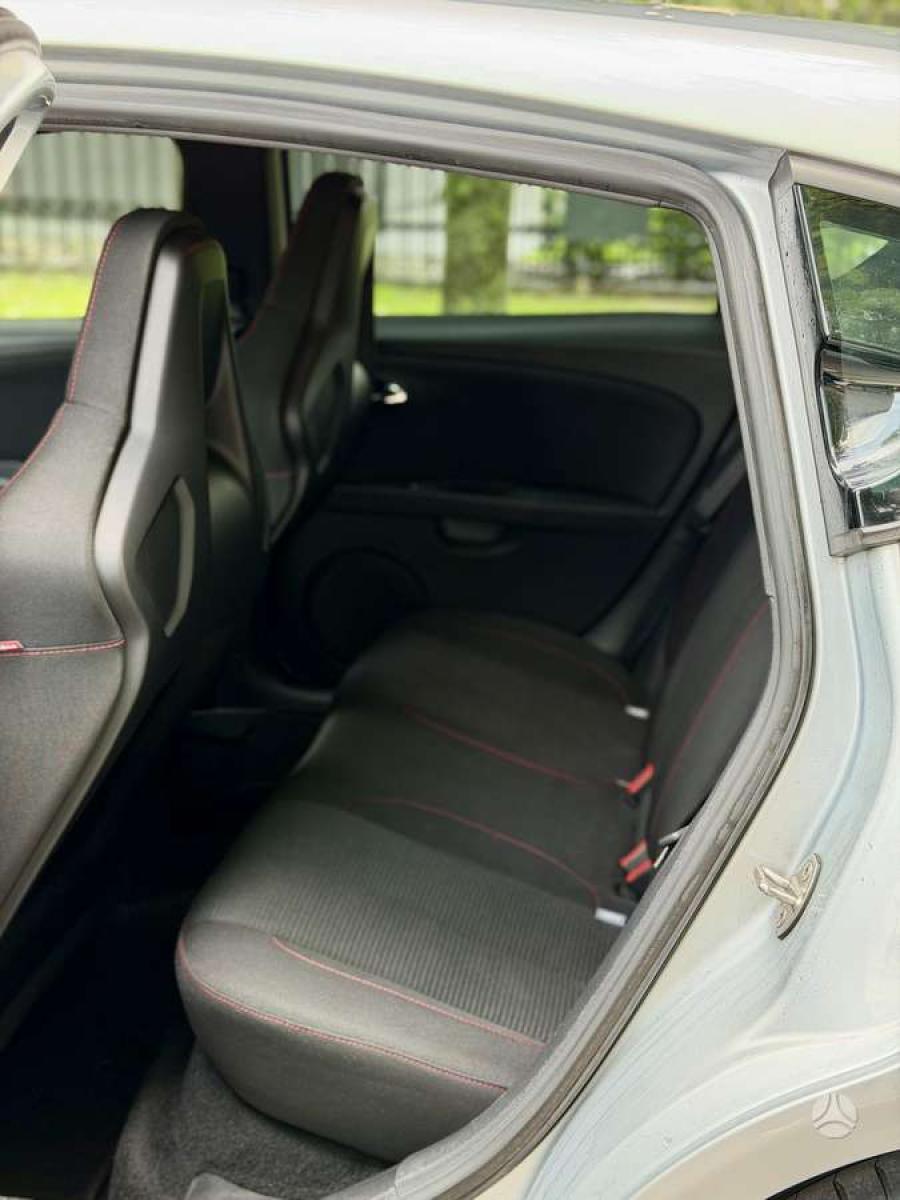 Pelēks SEAT Leon 2007 Kauņa, ar dzinēja tilpumu 1.98 L un nobraukumu 230 tūkst. km par 4950 €, foto 12 vietnē AUTOMOTO.COM.LV
