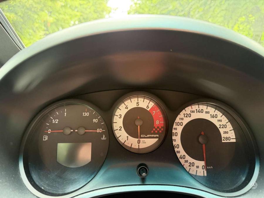 Pelēks SEAT Leon 2007 Kauņa, ar dzinēja tilpumu 1.98 L un nobraukumu 230 tūkst. km par 4950 €, foto 14 vietnē AUTOMOTO.COM.LV