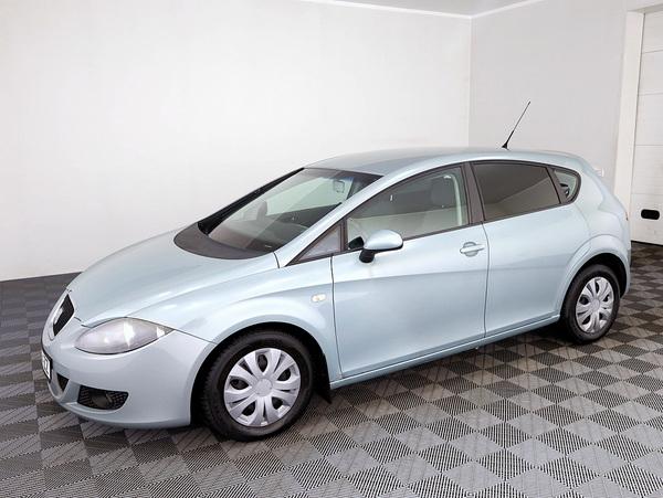 Pelēks SEAT Leon 2007 Tallina, ar dzinēja tilpumu 1.60 L un nobraukumu 212 tūkst. km par 1199 €, foto 2 vietnē AUTOMOTO.COM.LV