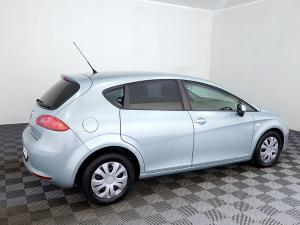 Grey SEAT Leon 2007 in Tallinn, with an engine capacity of 1.60 L and mileage of 212 thousand km for 1199 €, photo 4 on AUTOMOTO.COM.LV