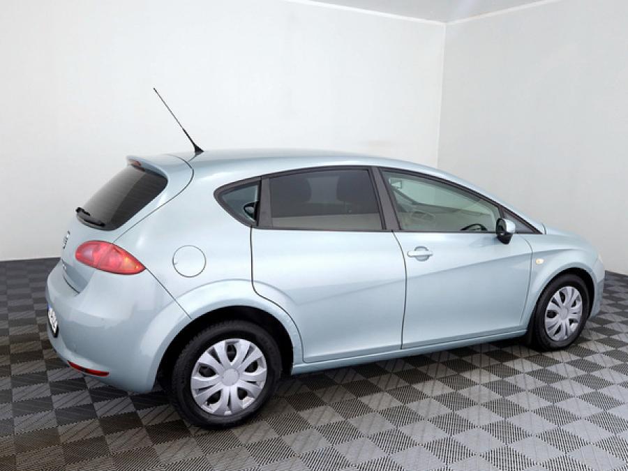 Grey SEAT Leon 2007 in Tallinn, with an engine capacity of 1.60 L and mileage of 212 thousand km for 1199 €, photo 4 on AUTOMOTO.COM.LV