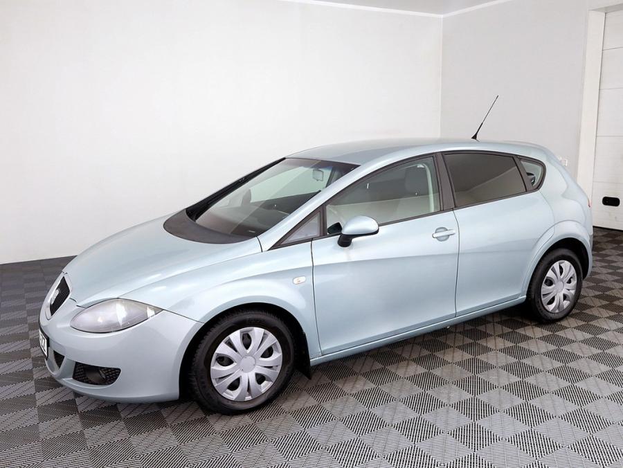 Grey SEAT Leon 2007 in Tallinn, with an engine capacity of 1.60 L and mileage of 212 thousand km for 1199 €, photo 10 on AUTOMOTO.COM.LV