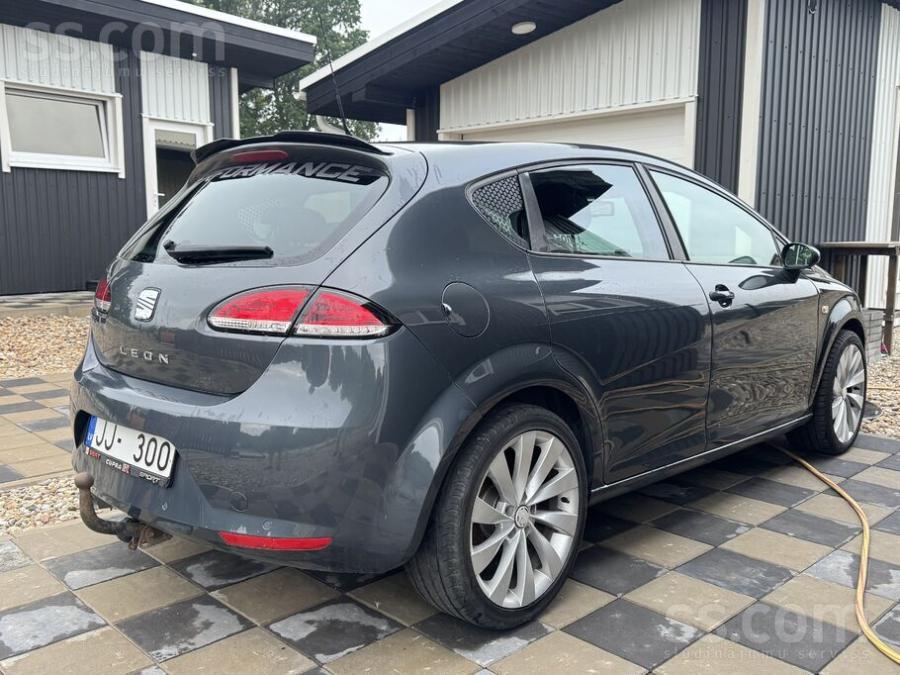 Pelēks SEAT Leon 2007 Rīga, ar dzinēja tilpumu 1.90 L un nobraukumu 285 tūkst. km par 4400 €, foto 4 vietnē AUTOMOTO.COM.LV
