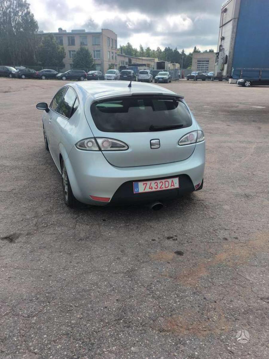 Grey SEAT Leon 2007 in Radviliskis, with an engine capacity of 1.98 L and mileage of 270 thousand km for 5000 €, photo 7 on AUTOMOTO.COM.LV