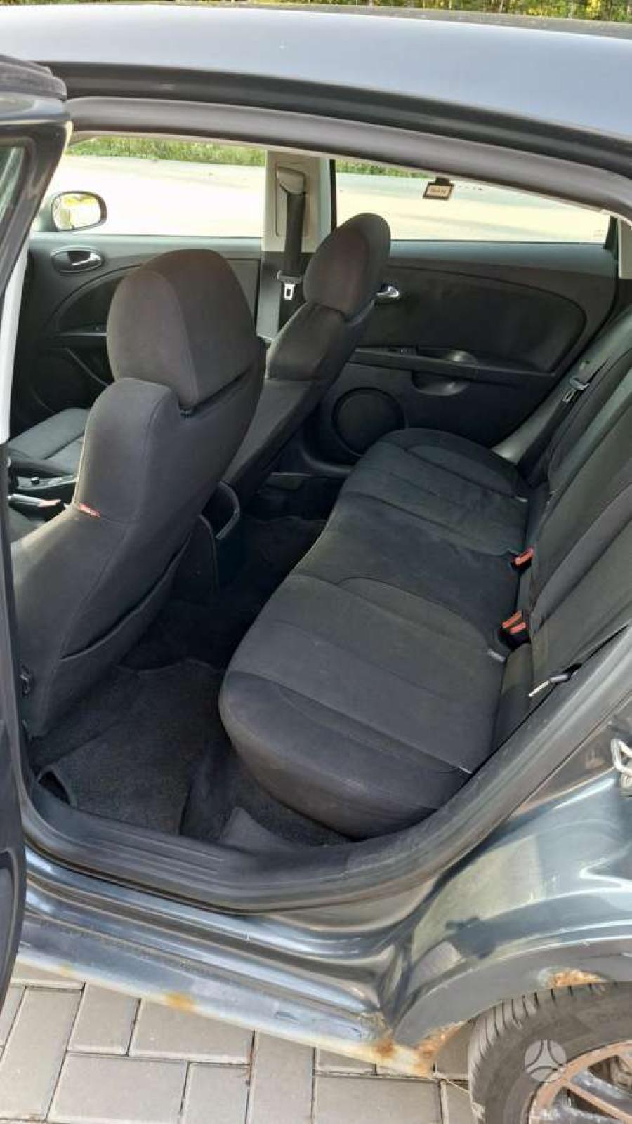 Grey SEAT Leon 2007 in Kaunas, with an engine capacity of 1.97 L and mileage of 463 thousand km for 1000 €, photo 19 on AUTOMOTO.COM.LV