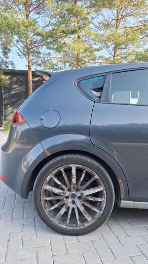 Grey SEAT Leon 2007 in Kaunas, with an engine capacity of 1.97 L and mileage of 463 thousand km for 1000 €, photo 26 on AUTOMOTO.COM.LV
