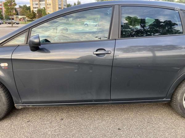 Pelēks SEAT Leon 2007 Panevēža, ar dzinēja tilpumu 1.97 L un nobraukumu 342 tūkst. km par 2300 €, foto 5 vietnē AUTOMOTO.COM.LV