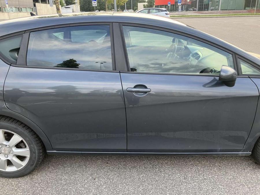 Grey SEAT Leon 2007 in Panevezys, with an engine capacity of 1.97 L and mileage of 342 thousand km for 2300 €, photo 10 on AUTOMOTO.COM.LV