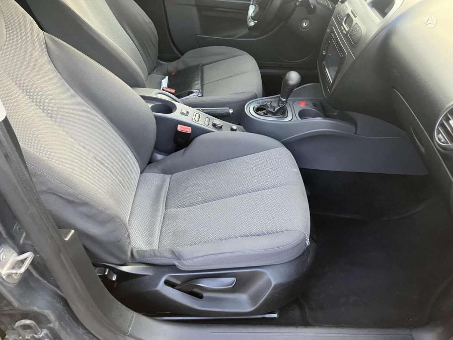 Grey SEAT Leon 2007 in Panevezys, with an engine capacity of 1.97 L and mileage of 342 thousand km for 2300 €, photo 21 on AUTOMOTO.COM.LV