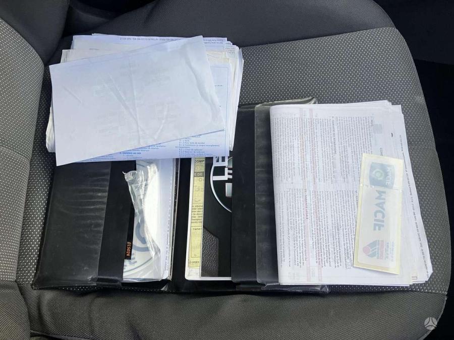 Grey SEAT Leon 2007 in Panevezys, with an engine capacity of 1.97 L and mileage of 342 thousand km for 2300 €, photo 22 on AUTOMOTO.COM.LV