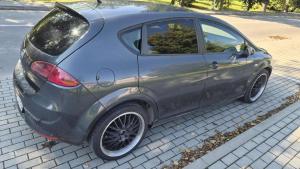 Pelēks SEAT Leon 2007 Panevēža, ar dzinēja tilpumu 1.90 L un nobraukumu 230 tūkst. km par 850 €, foto 10 vietnē AUTOMOTO.COM.LV