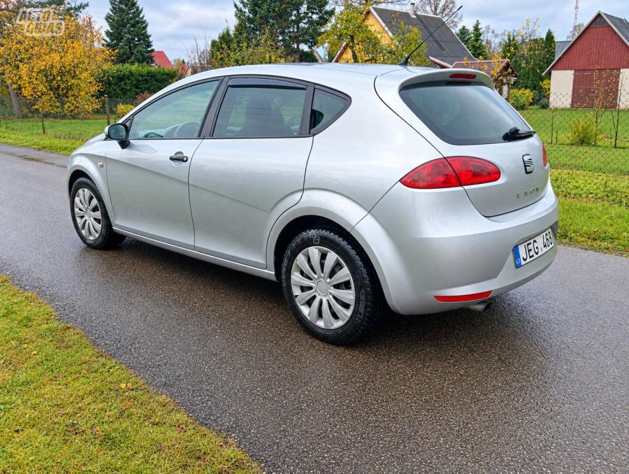 Grey SEAT Leon 2007 in Panevezys, with an engine capacity of 1.90 L and mileage of 250 thousand km for 2350 €, photo 3 on AUTOMOTO.COM.LV