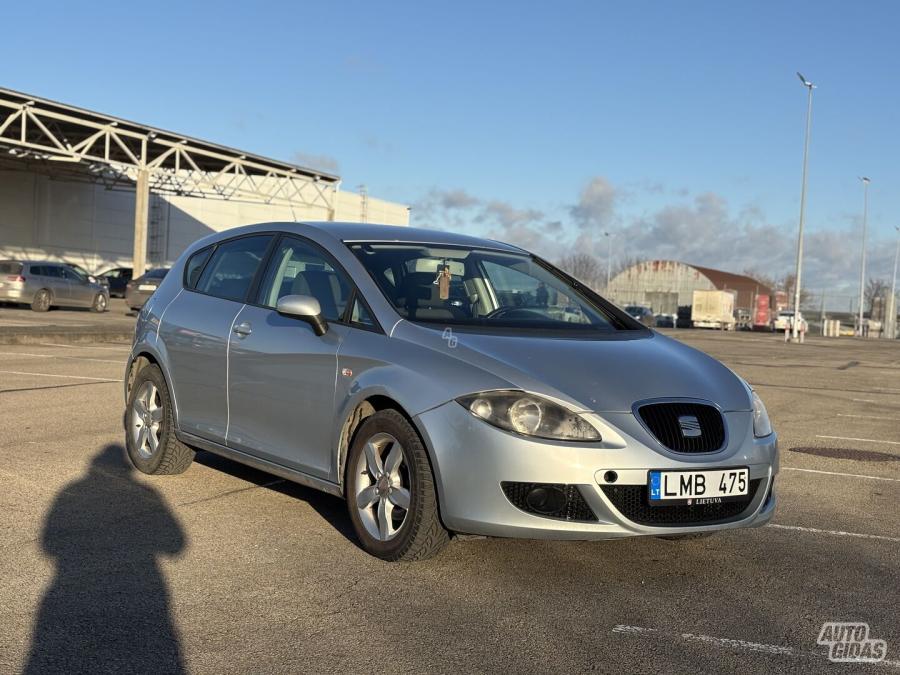 Pelēks SEAT Leon 2008 Klaipėda, ar dzinēja tilpumu 1.90 L un nobraukumu 320 tūkst. km par 1700 €, foto 2 vietnē AUTOMOTO.COM.LV