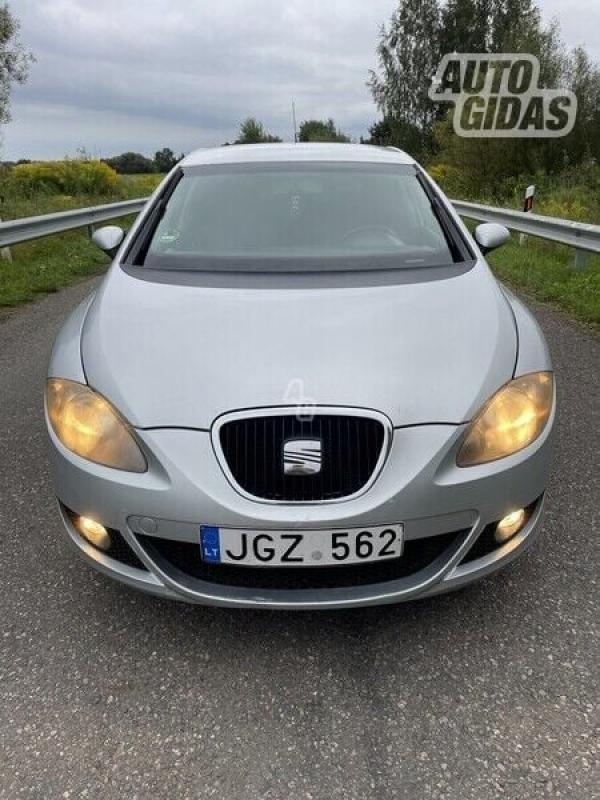 Grey SEAT Leon 2008 in Taurage, with an engine capacity of 1.90 L and mileage of 274 thousand km for 1800 €, photo 3 on AUTOMOTO.COM.LV