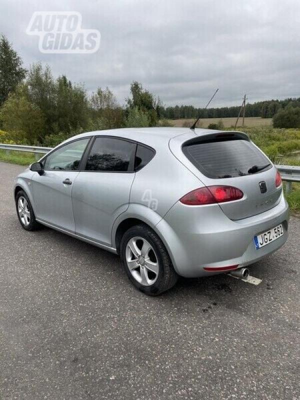 Grey SEAT Leon 2008 in Taurage, with an engine capacity of 1.90 L and mileage of 274 thousand km for 1800 €, photo 5 on AUTOMOTO.COM.LV