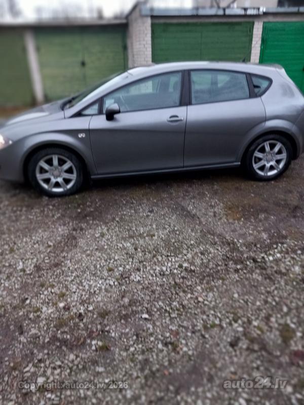 Pelēks SEAT Leon 2008 Tallina, ar dzinēja tilpumu 1.90 L un nobraukumu 250 tūkst. km par 2499 €, foto 4 vietnē AUTOMOTO.COM.LV