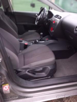 Grey SEAT Leon 2008 in Tallinn, with an engine capacity of 1.90 L and mileage of 250 thousand km for 2499 €, photo 7 on AUTOMOTO.COM.LV
