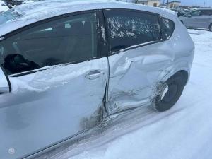 Grey SEAT Leon 2009 in Panevezys, with an engine capacity of 1.60 L and mileage of 206 thousand km for 1600 €, photo 6 on AUTOMOTO.COM.LV